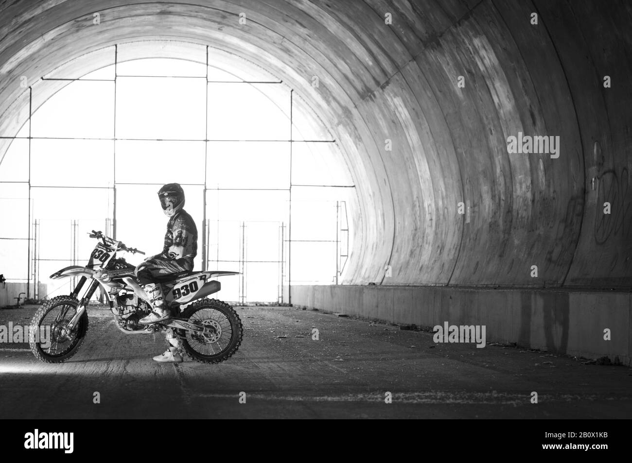 Clothes stands Black and White Stock Photos & Images - Alamy