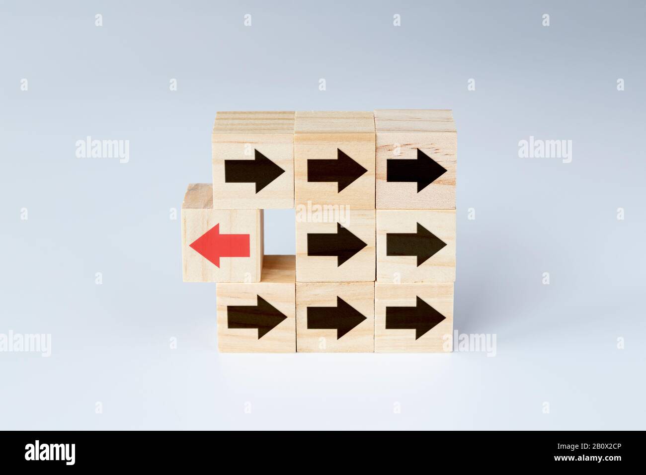 Wood arrow hi-res stock photography and images - Alamy