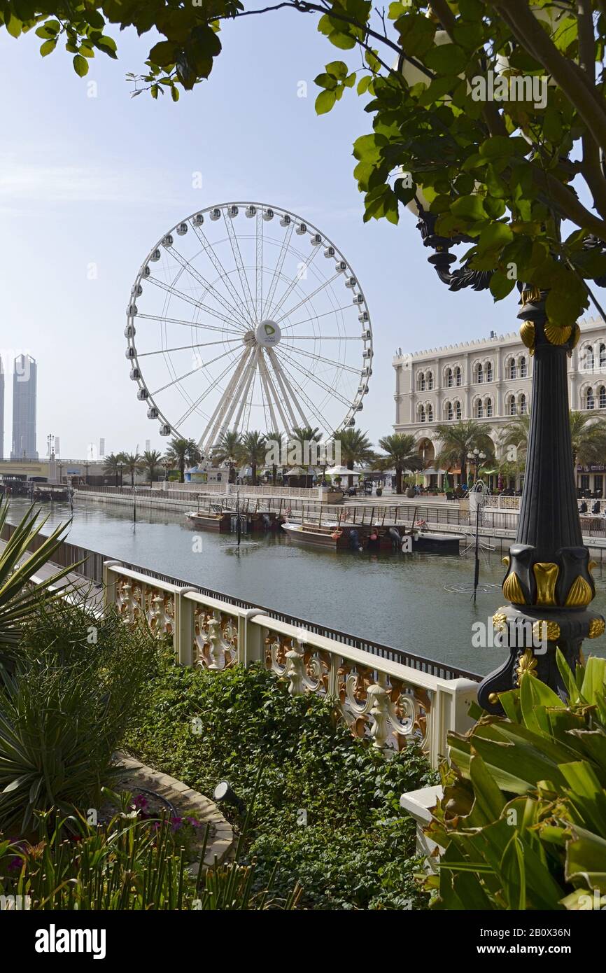 Ferris wheel 'Eye of the Emirates' in the AL QASBA amusement park ...