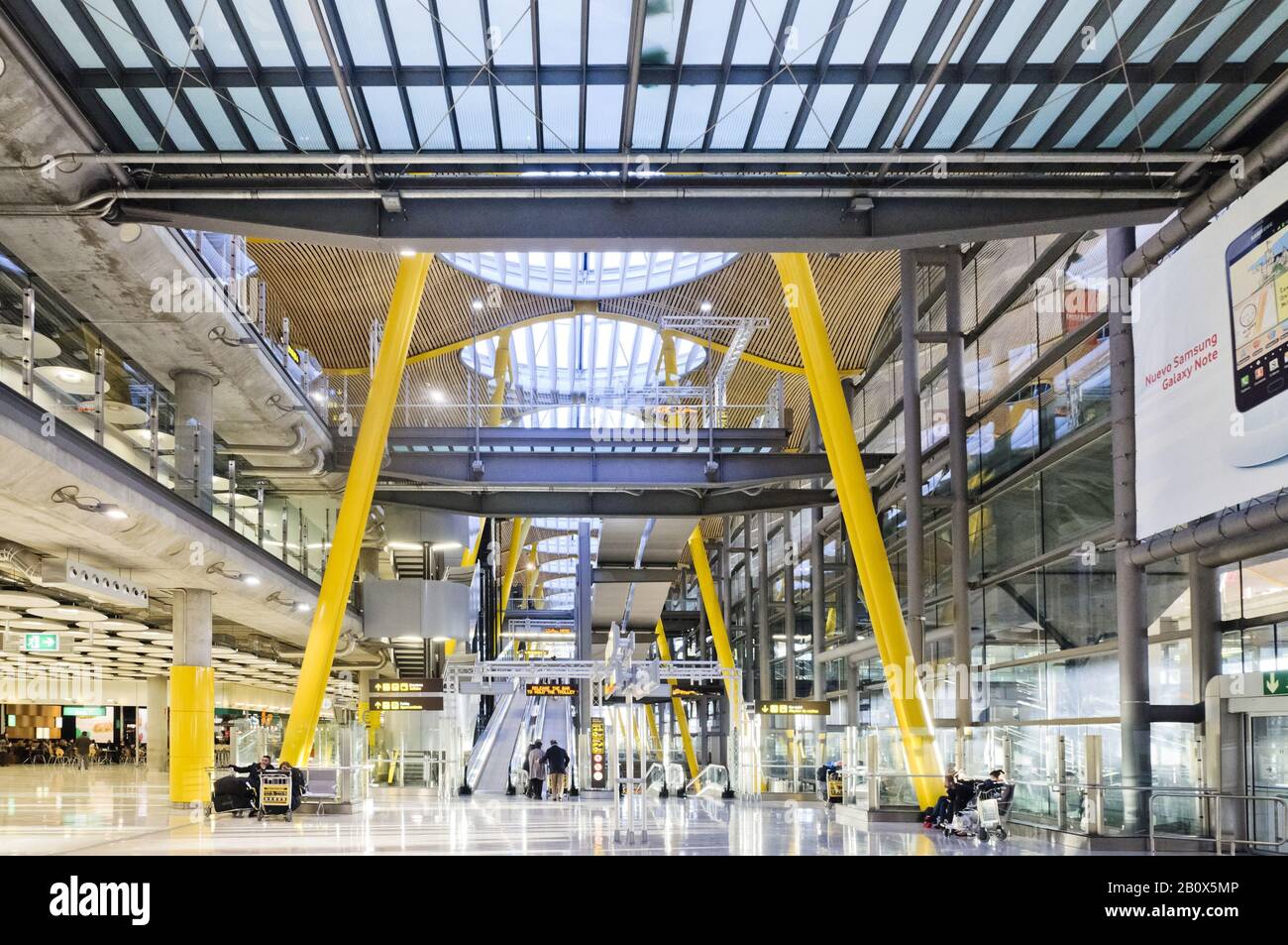 Interior shot of Barajas Airport, Terminal 4, Madrid, Spain Stock Photo ...