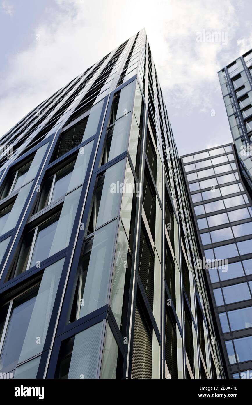 Dancing towers, modern high-rise building with 24 floors, Reeperbahn ...