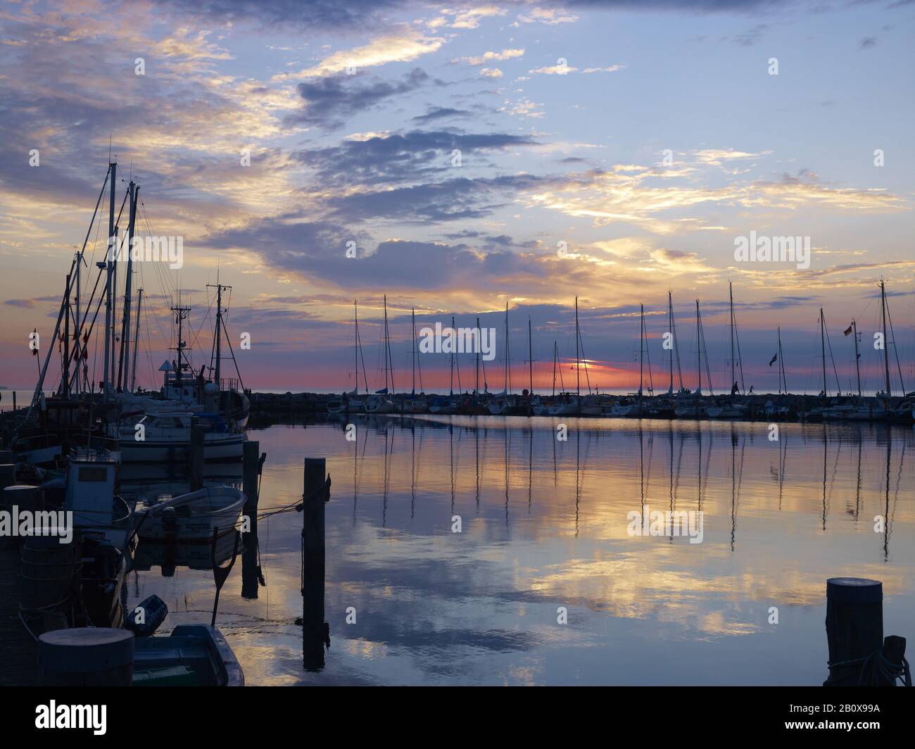 Port of Timmendorf at sunset, Insel Poel, Mecklenburg-Vorpommern ...