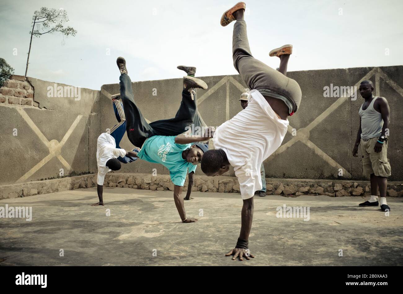 Breakdancers, Kampala, Uganda, East Africa, Africa Stock Photo - Alamy
