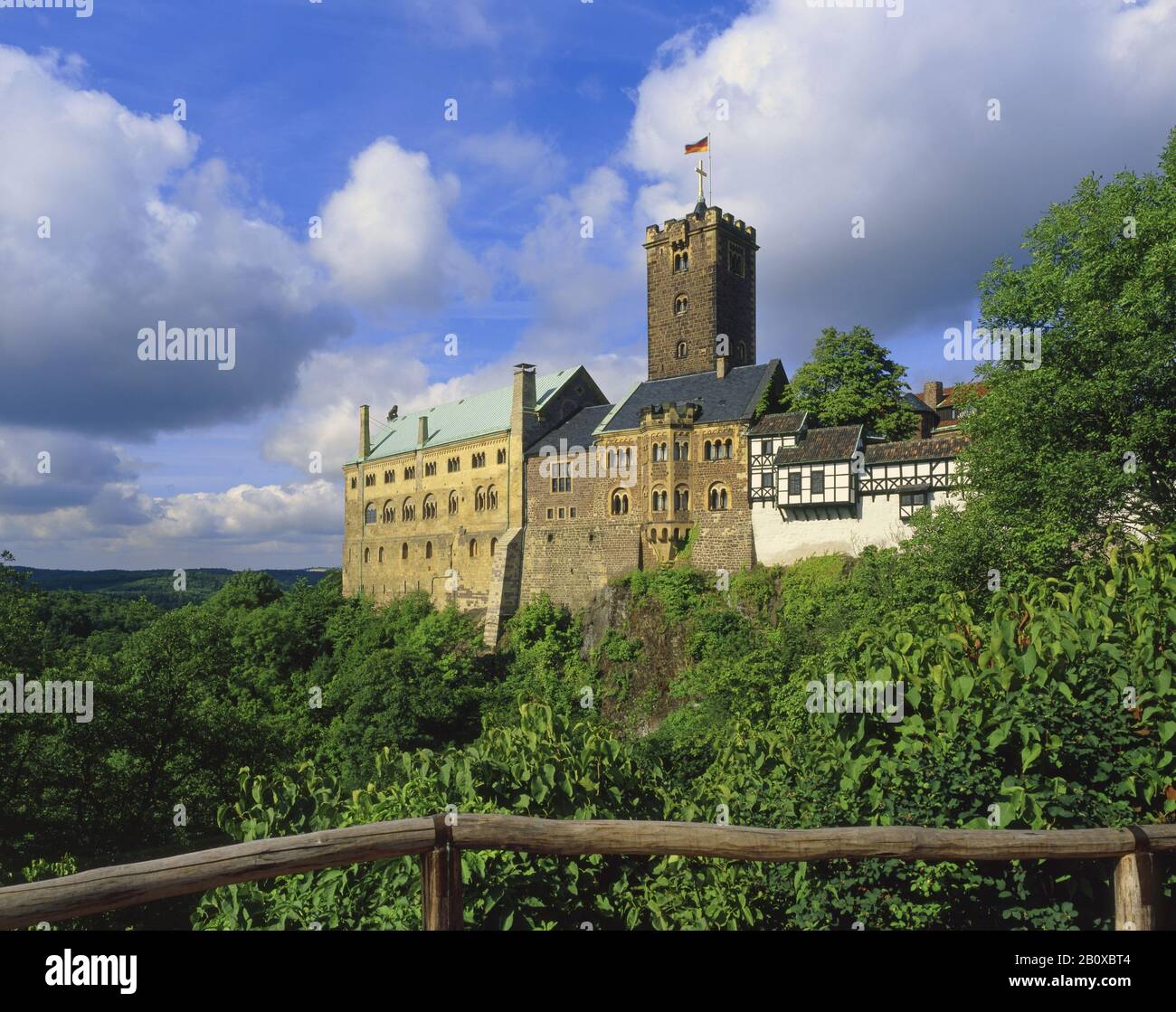 Main view with palace building with tower of the Wartburg, Eisenach ...