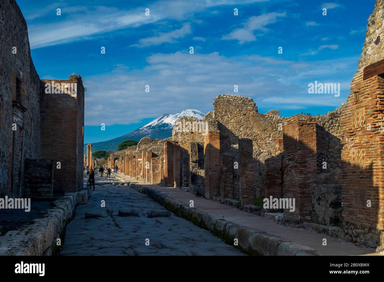 Pompeii forum arch hi-res stock photography and images - Alamy