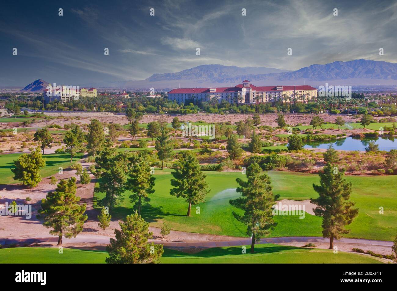 Desert course hi-res stock photography and images - Alamy