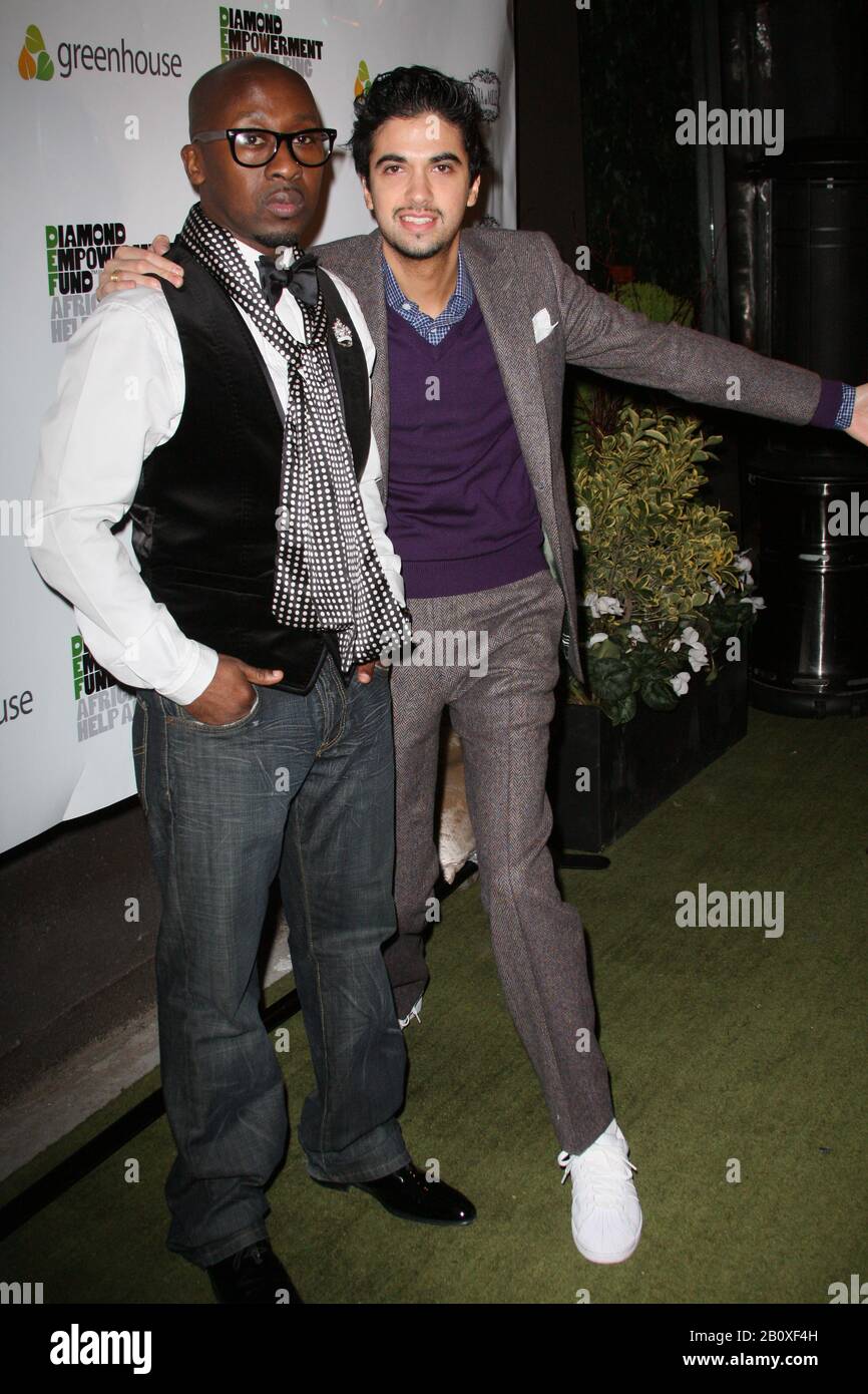 New York, NY, USA. 19 November, 2008. Artist O'Neal McKnight and DJ ...