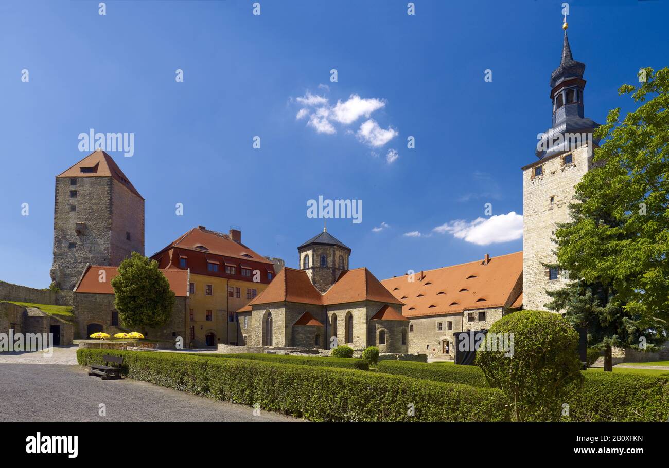 Courtyard of the castle Querfurt with Marterturm, Princely House ...