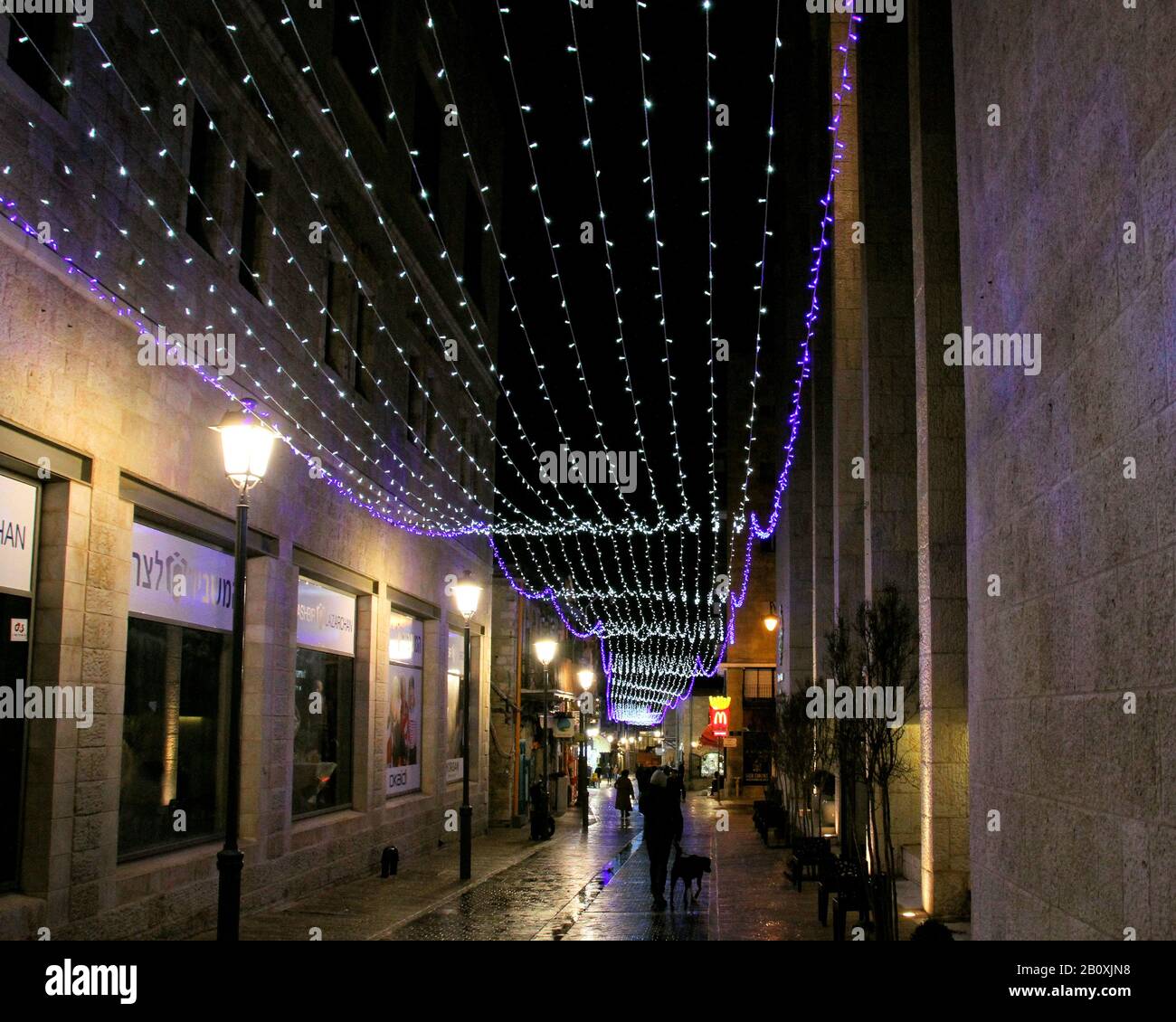 Purple and white light strings hi-res stock photography and images - Alamy