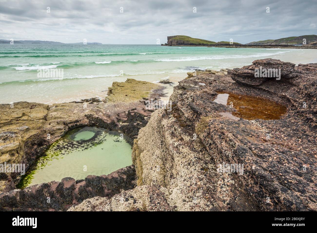 Calm Water rockpool, Kinlochbervie, Scotland Stock Photo - Alamy