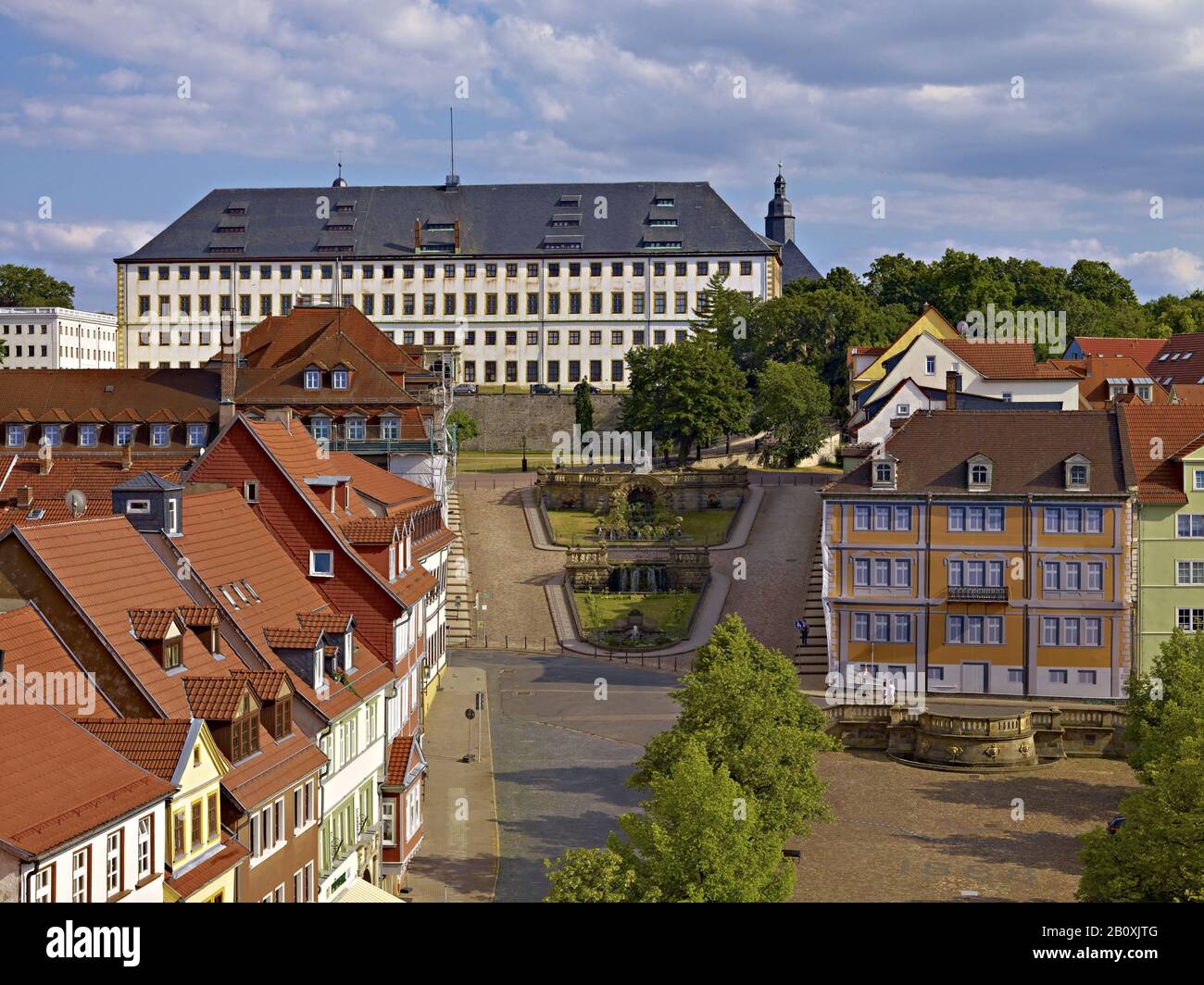Hauptmarkt with water art and Friedenstein Castle in Gotha, Thuringia ...