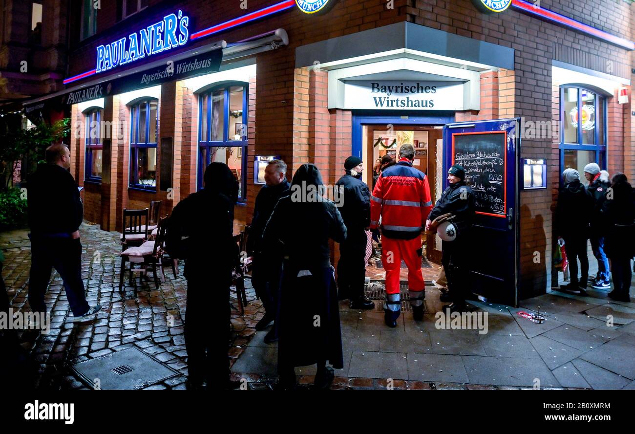 Bar brawl hi-res stock photography and images - Alamy