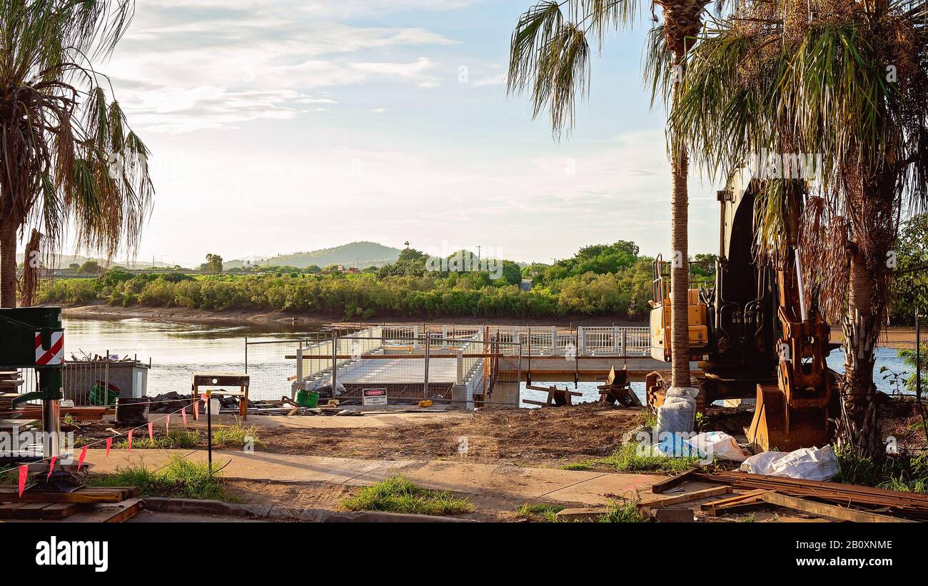 Untidy workplace hi-res stock photography and images - Alamy