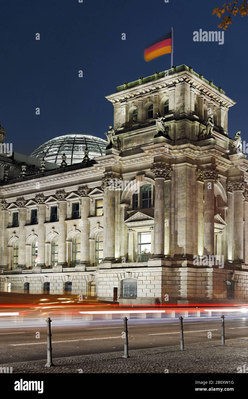 Illuminated Reichstag at night, Berlin, Germany Stock Photo - Alamy