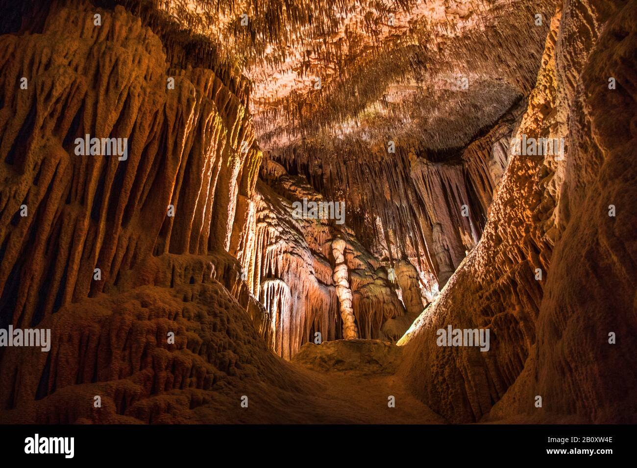 Majorca caves hi-res stock photography and images - Alamy