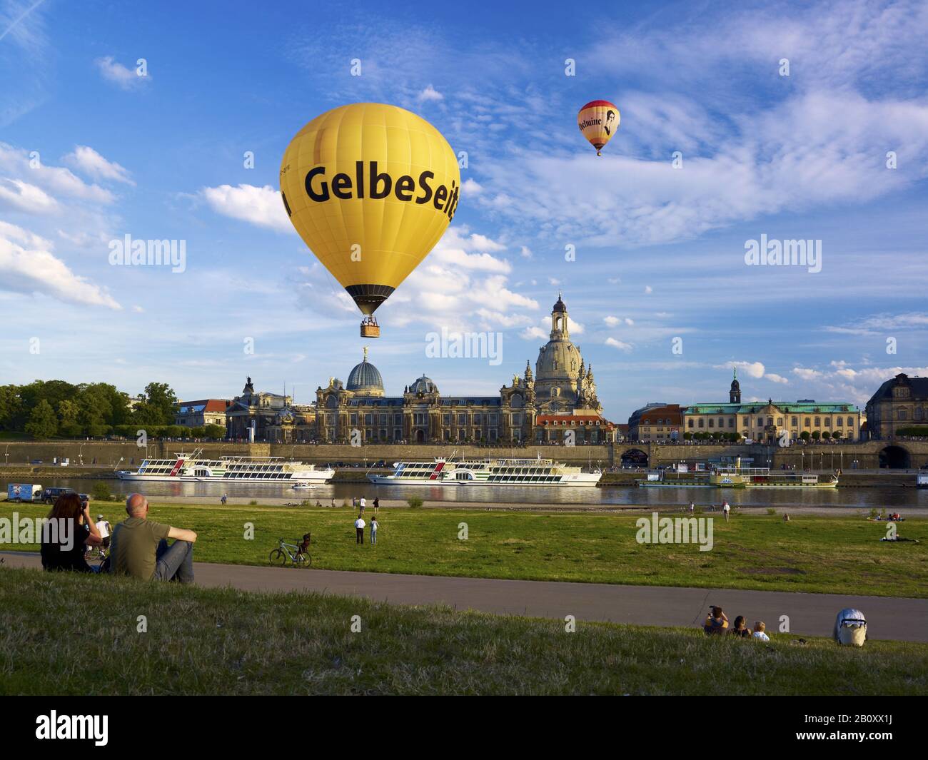 Balloonist hi-res stock photography and images - Alamy