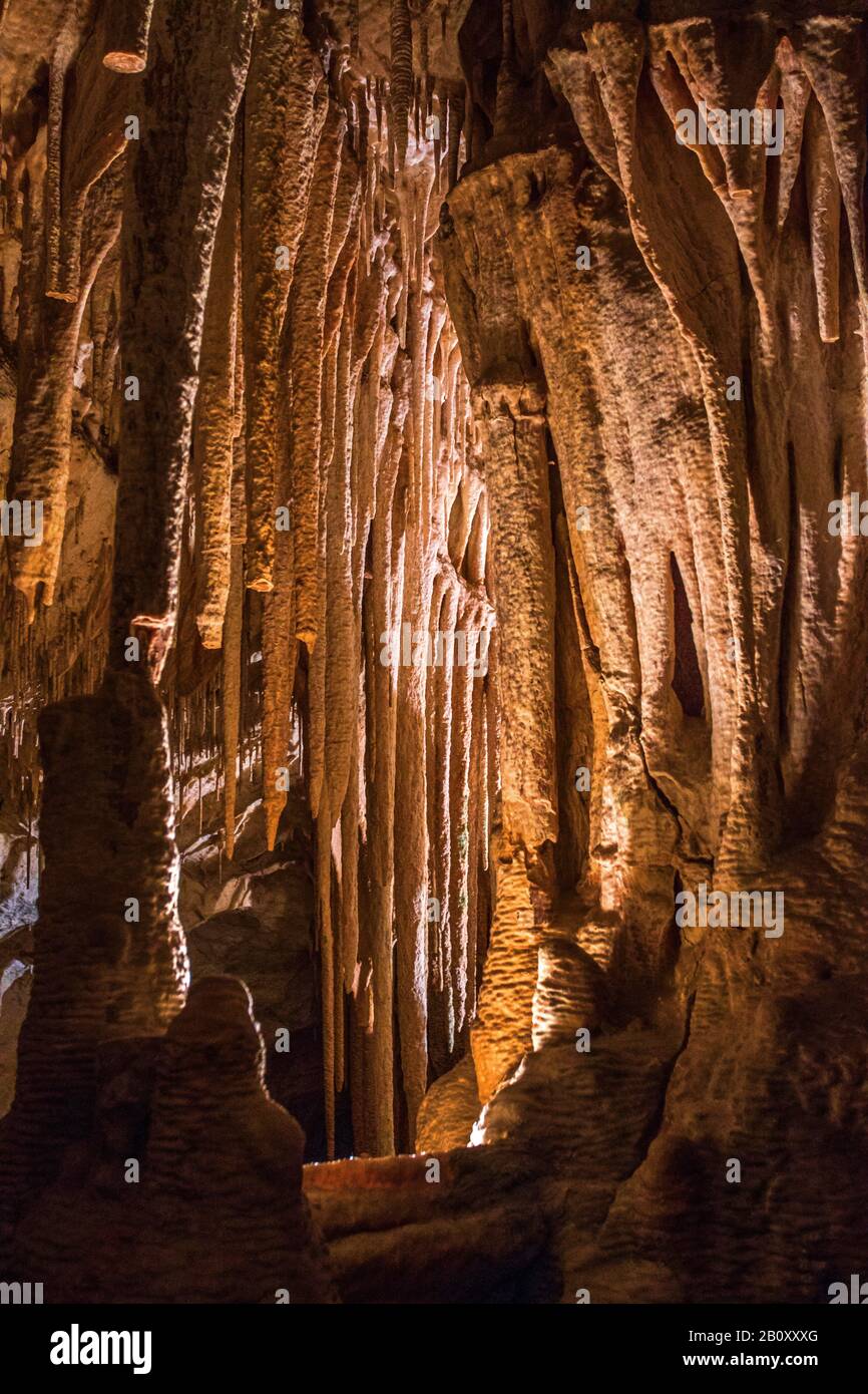 show cave Coves del Drac, Caves of Drach, Spain, Balearic Islands ...