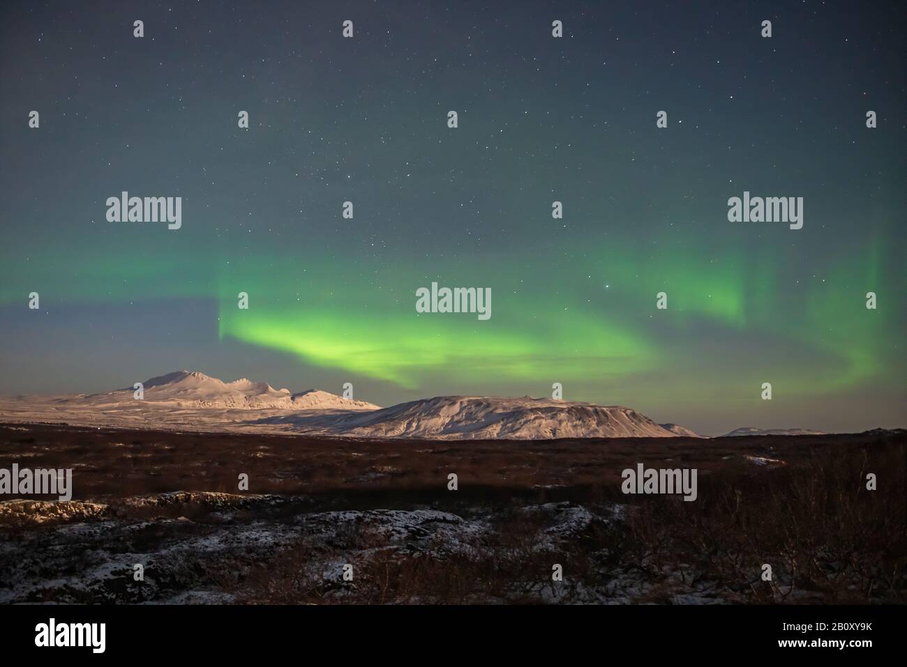 Northern lights iceland panorama hi-res stock photography and images ...