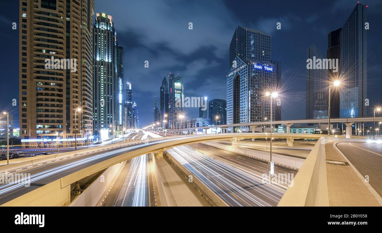 Sheikh zayed expressway hi-res stock photography and images - Alamy