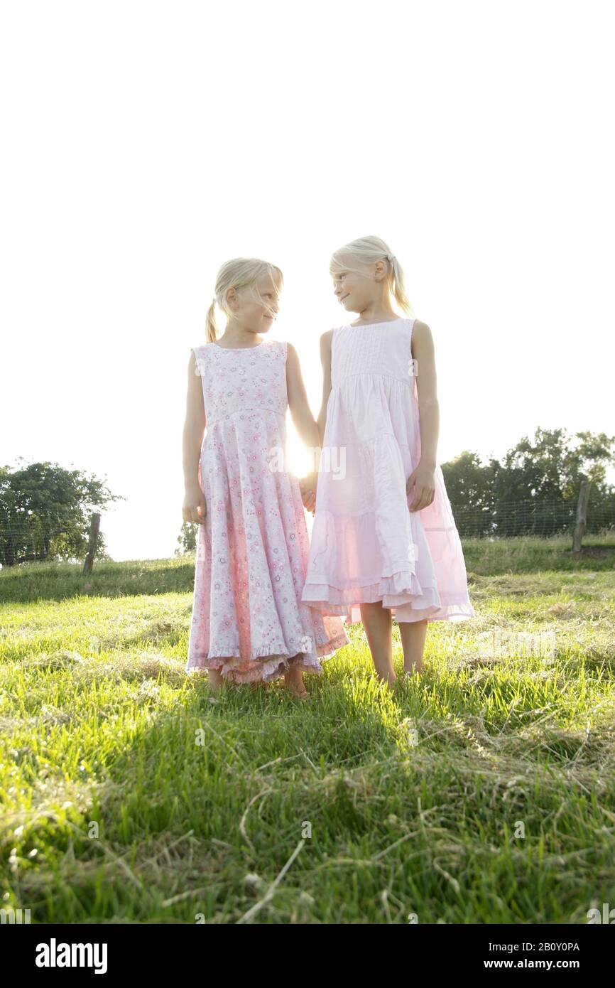 Girls stand hi-res stock photography and images - Alamy