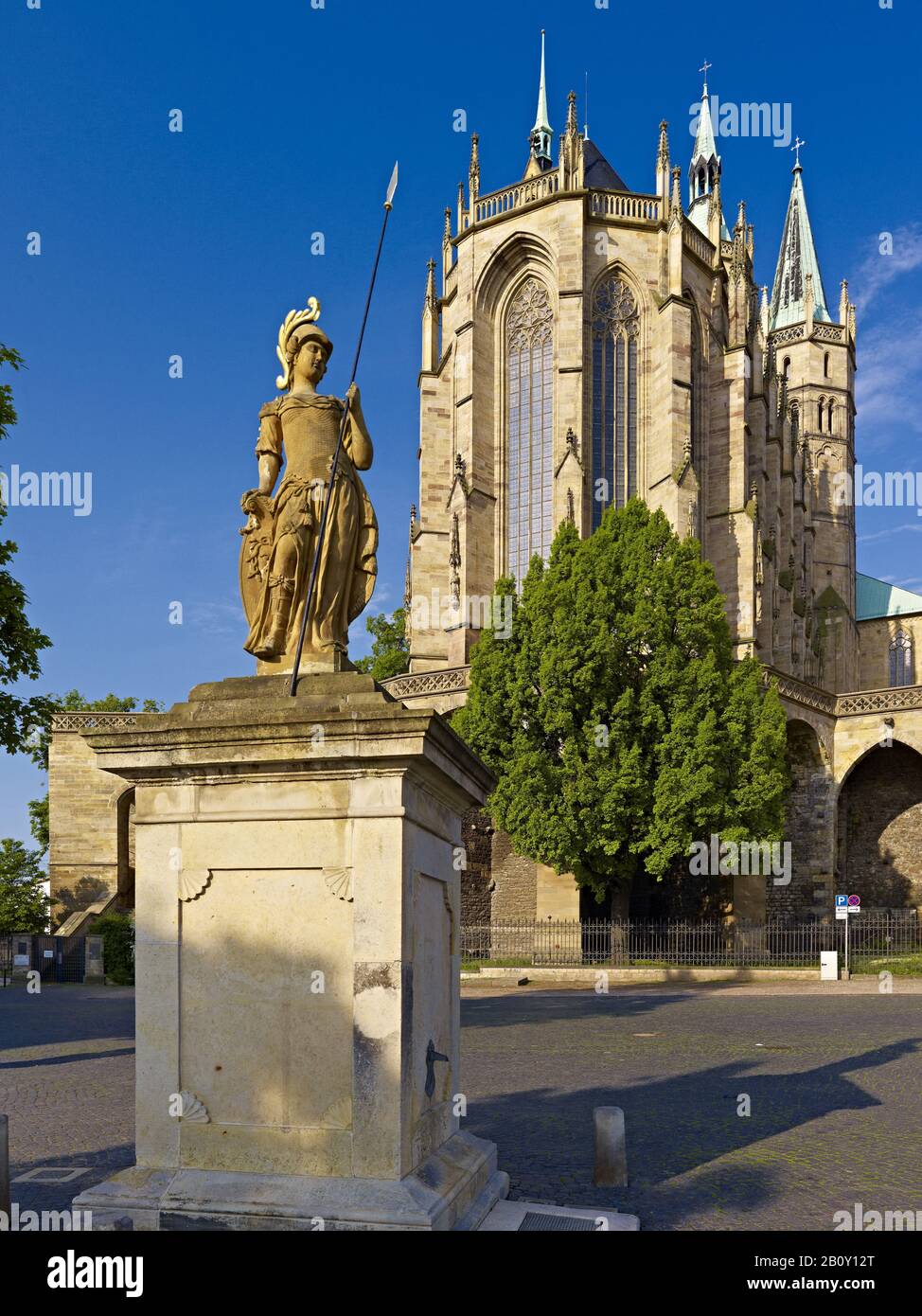 Erfurt domplatz cathedral square hi-res stock photography and images ...
