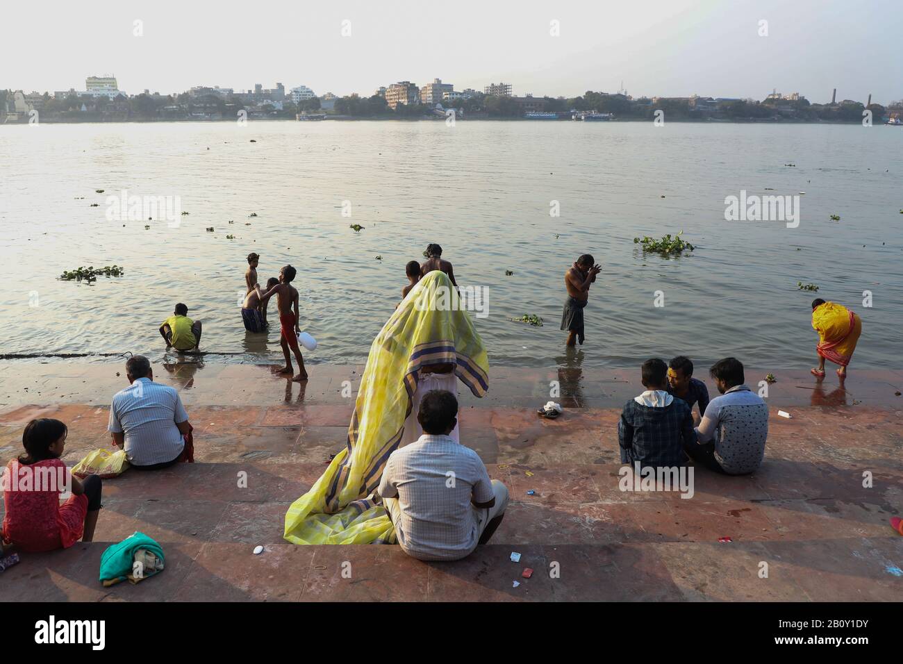 Kolkata ahiritola ghat hi-res stock photography and images - Alamy