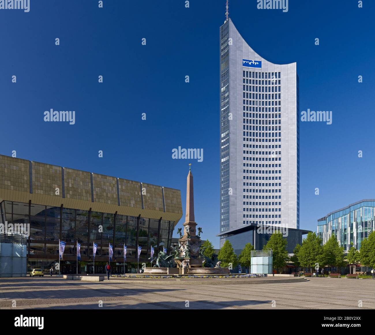 High rise building daylight structure hi-res stock photography and ...