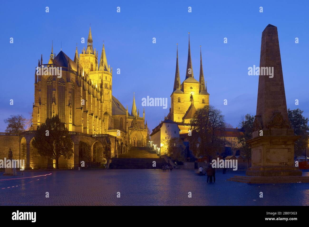 Erfurt domplatz cathedral square hi-res stock photography and images ...