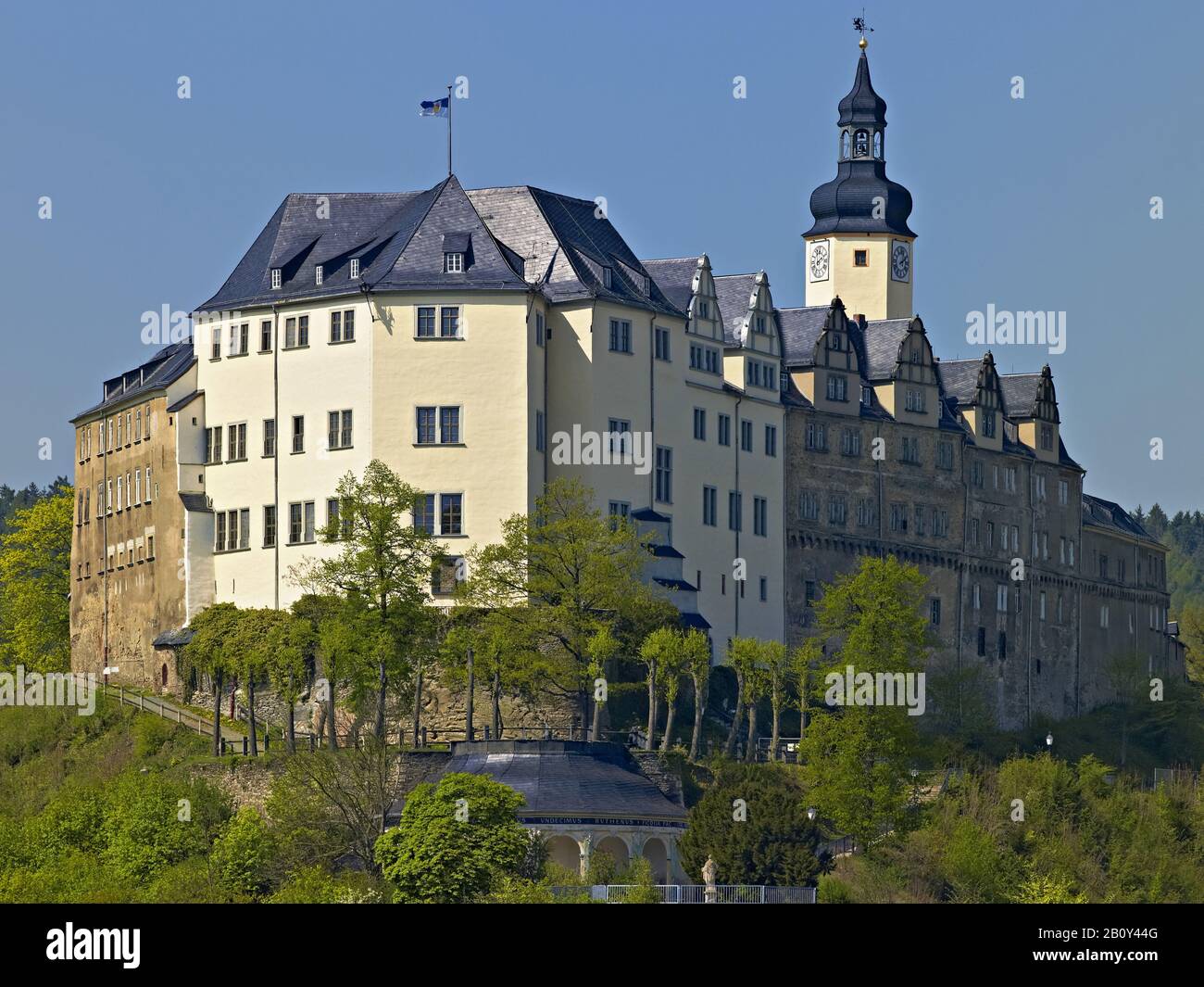 Upper castle hi-res stock photography and images - Alamy