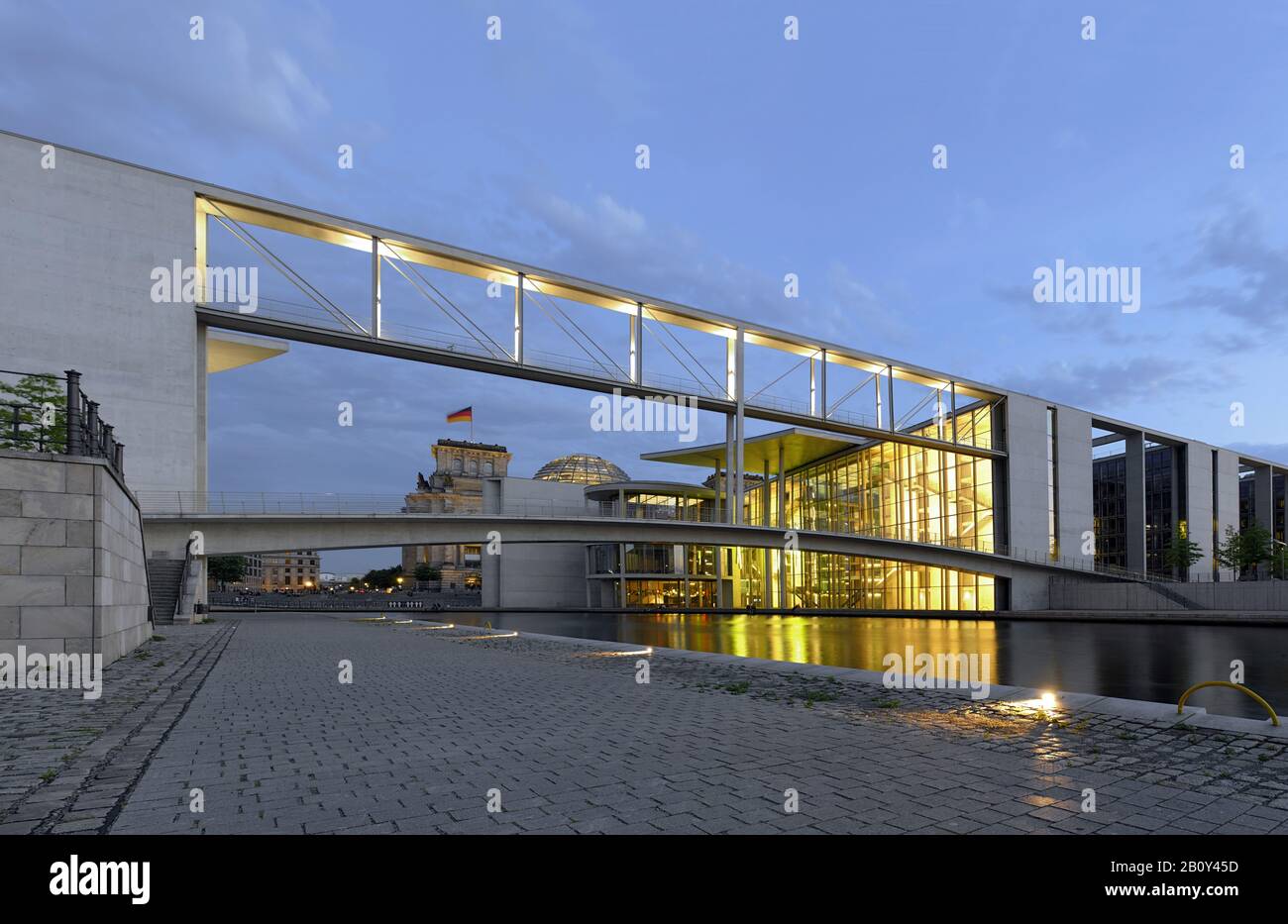 Berlin germany mirroring reichstag in hi-res stock photography and ...