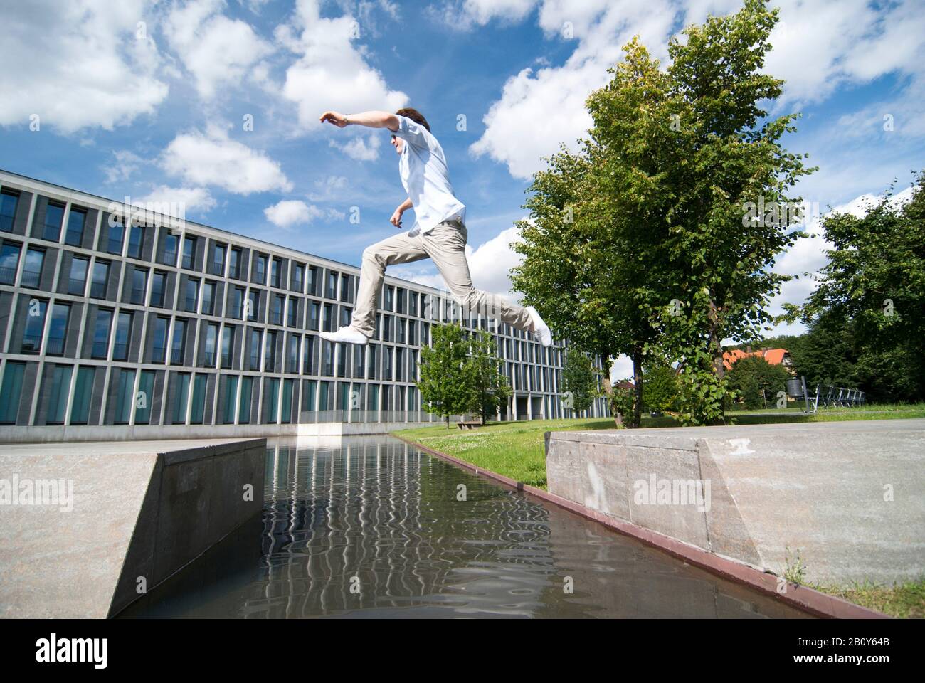 A moat hi-res stock photography and images - Alamy