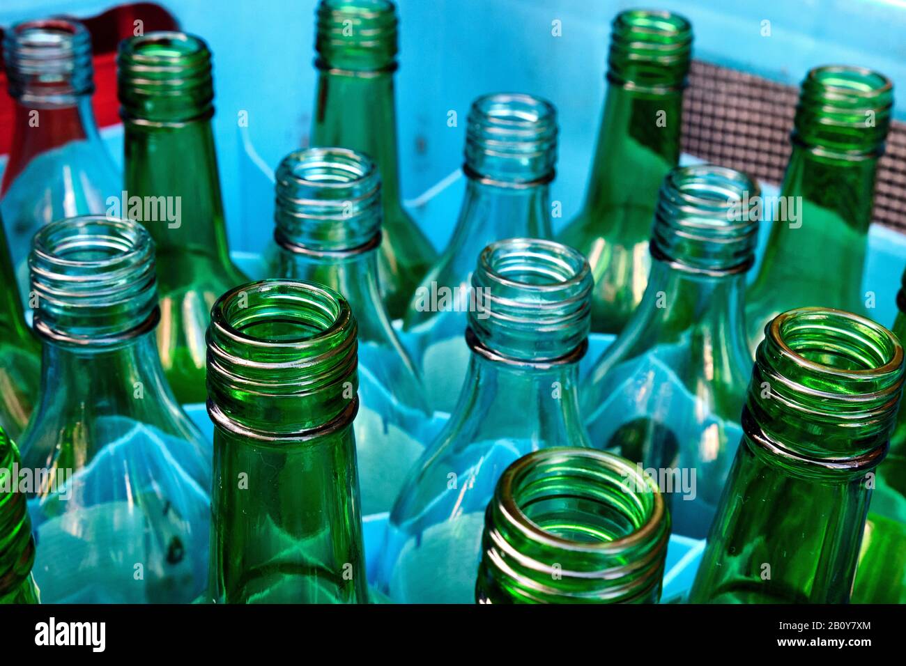 Empty glasses and drink bottles hi-res stock photography and images - Alamy