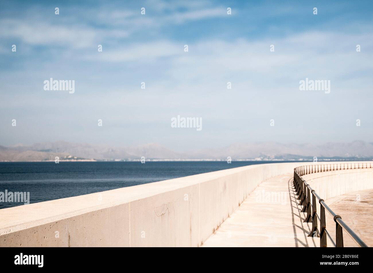 Sea dike hi-res stock photography and images - Alamy