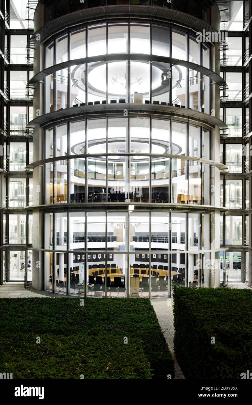 Meeting room in government buildings hi-res stock photography and ...