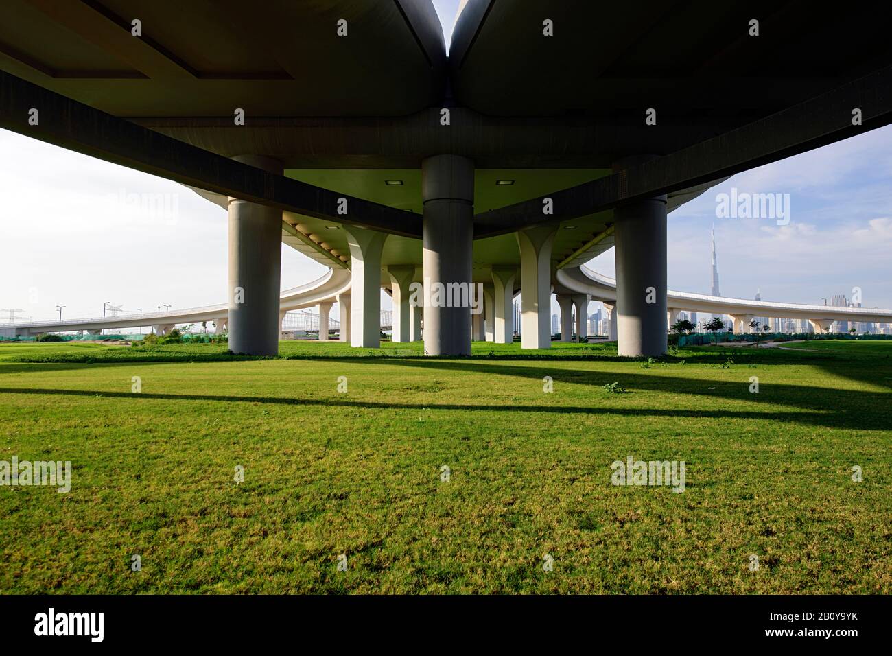 Meydan Bridge, bridge, Dubai, United Arab Emirates Stock Photo - Alamy