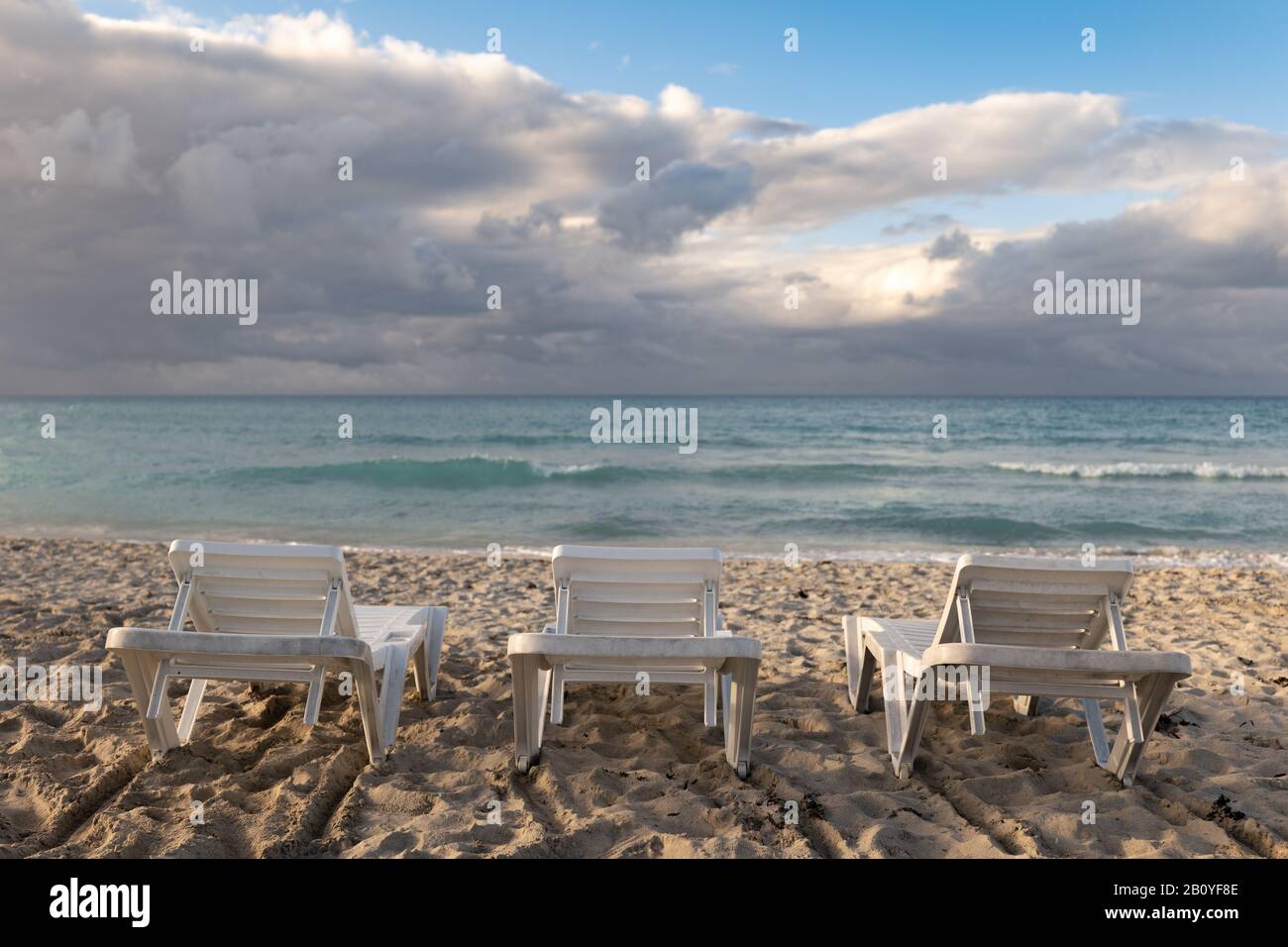 Chair shadows hi-res stock photography and images - Alamy