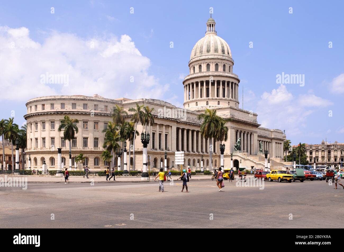 Havana cuba government buildings hi-res stock photography and images ...