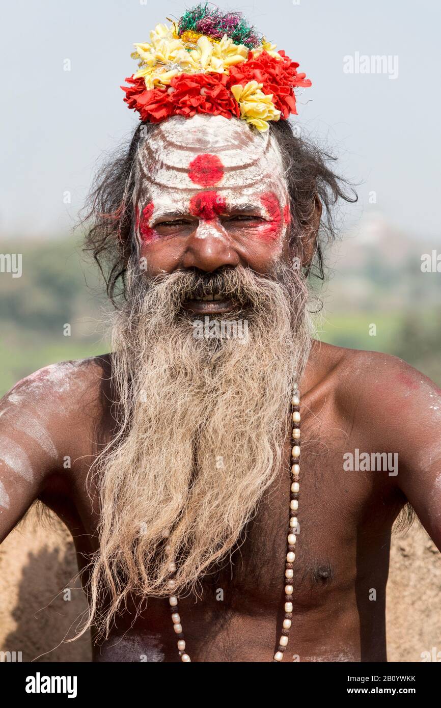 Sadhu Group High Resolution Stock Photography and Images - Alamy