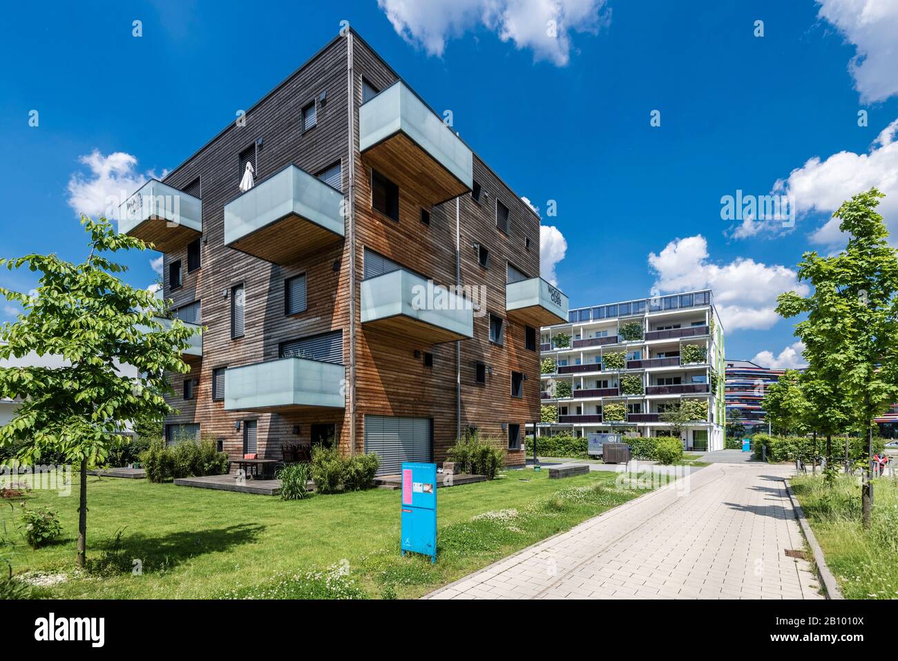 Smart residences hi-res stock photography and images - Alamy