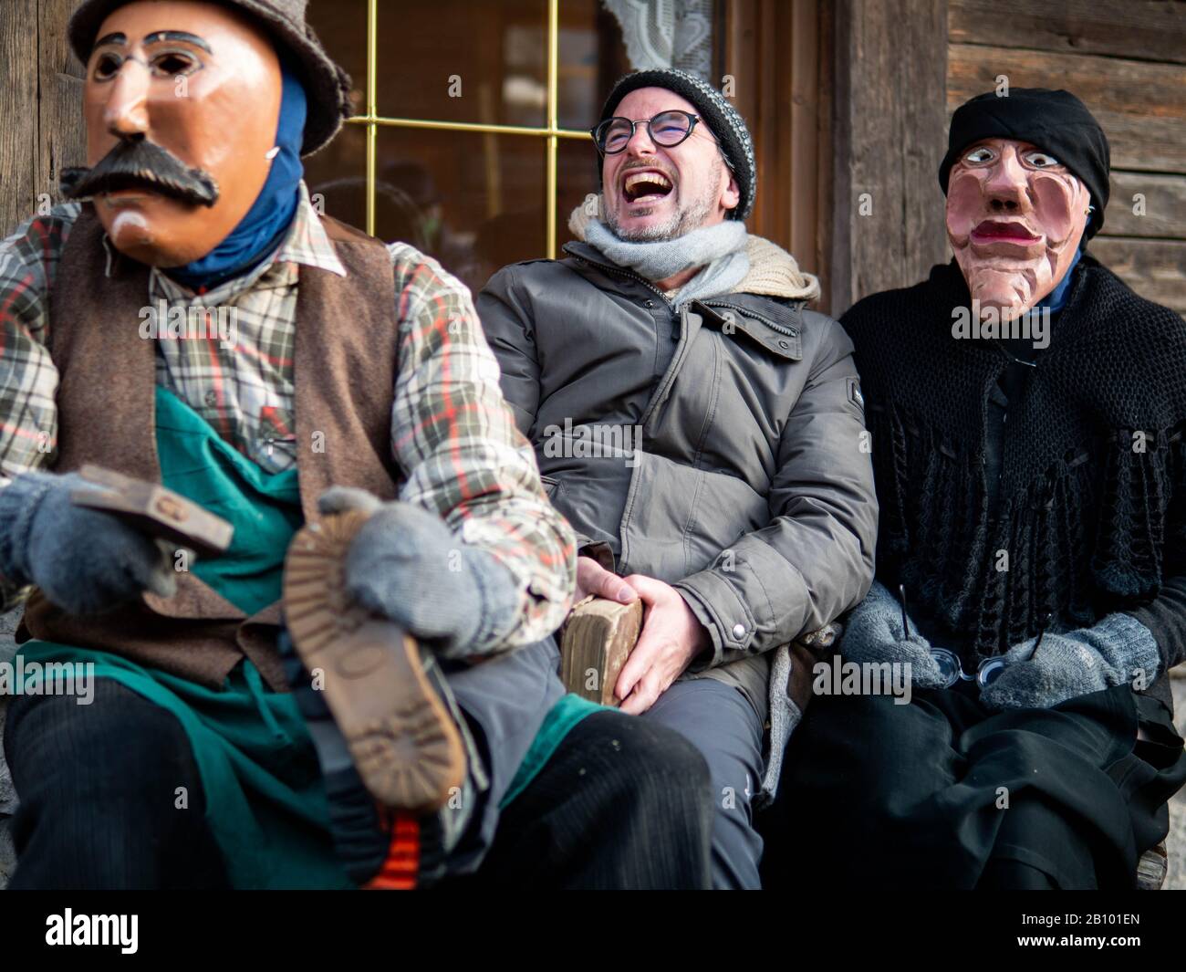 Sheep wearing a face mask hi-res stock photography and images - Alamy