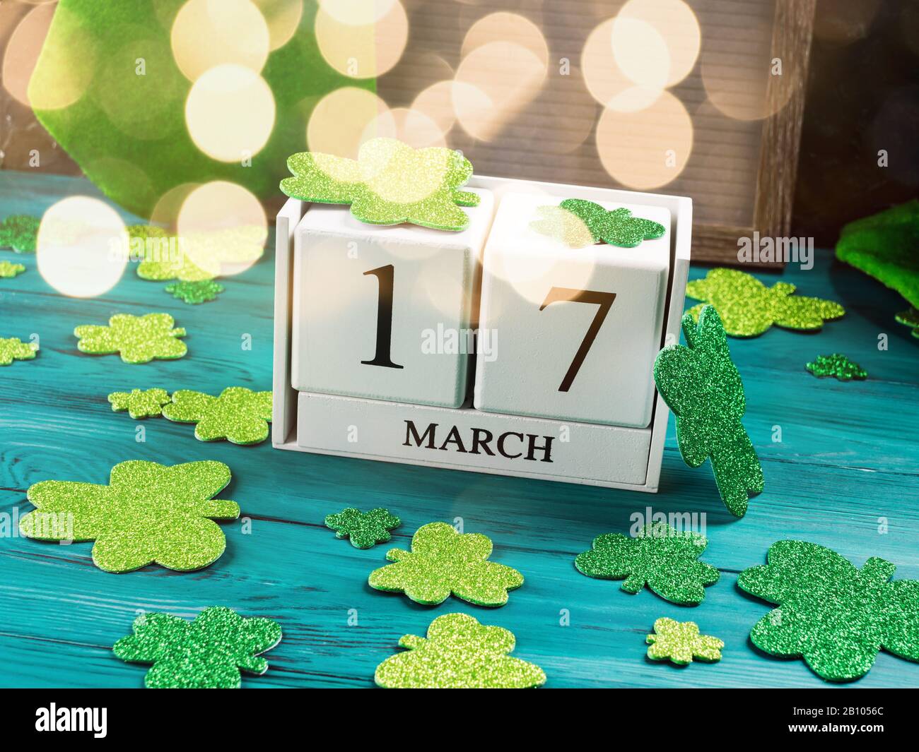March 17 calendar hi-res stock photography and images - Alamy