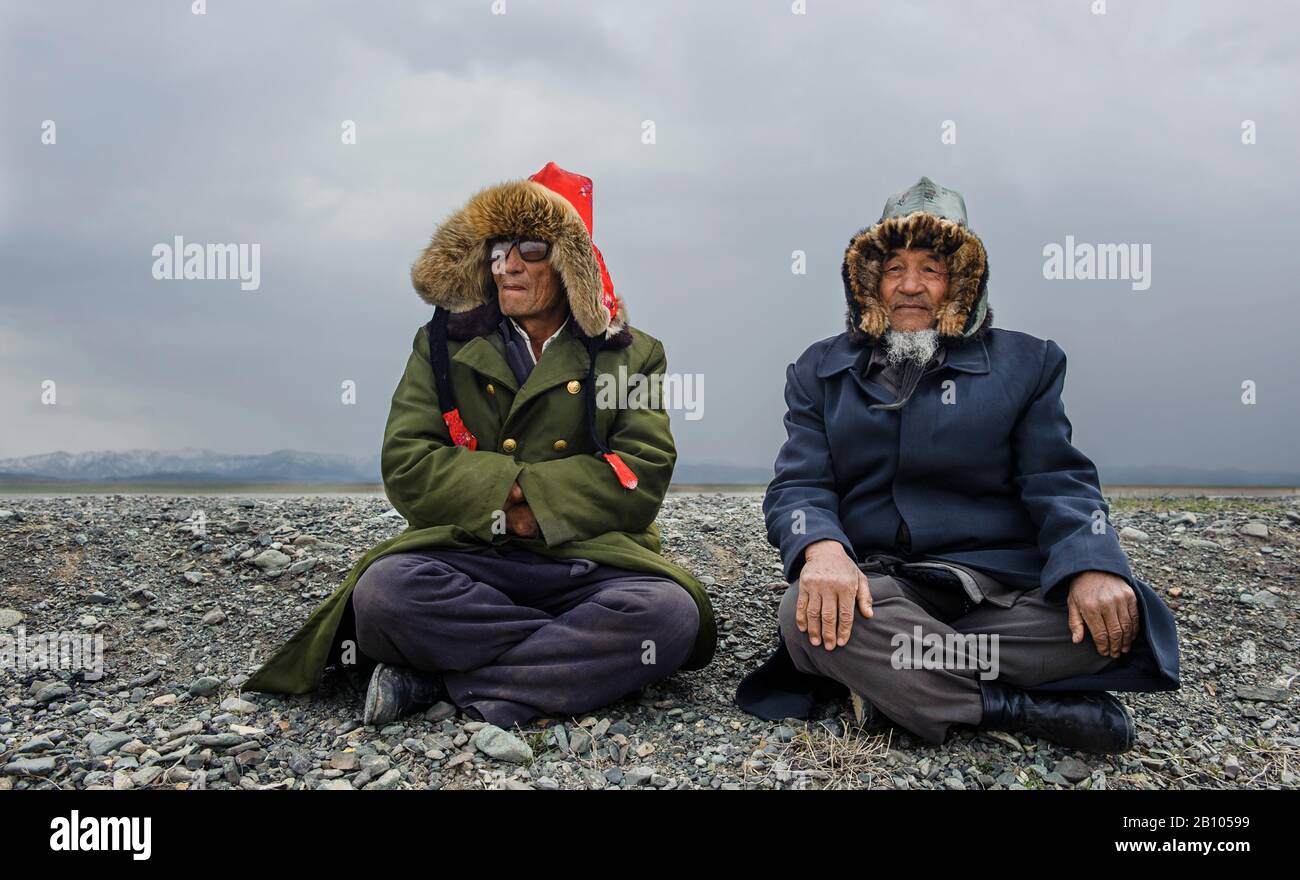 Mongolian men hi-res stock photography and images - Alamy