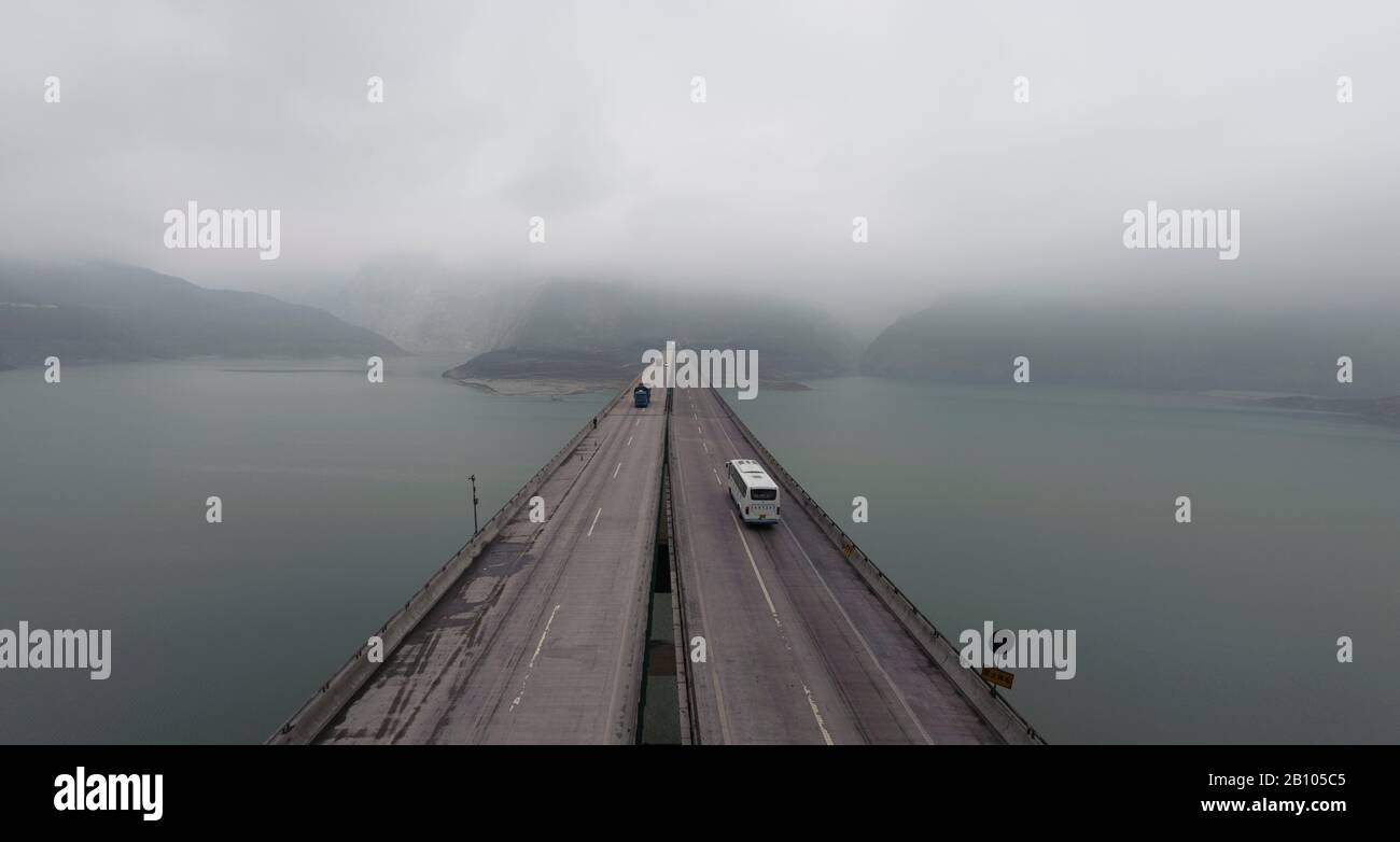 Highway bridge over a reservoir sichuan hi-res stock photography and ...