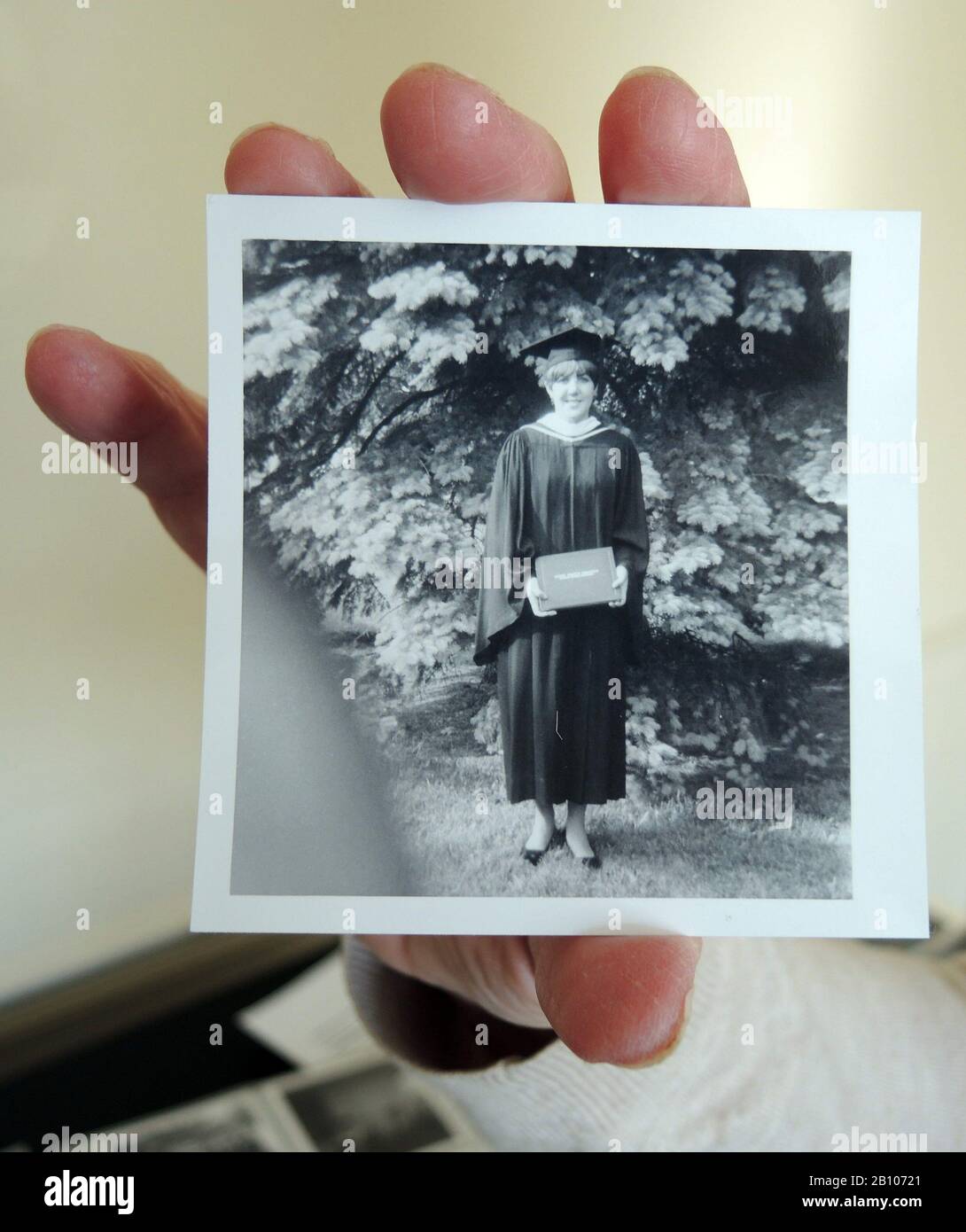 Washington, USA. 09th Feb, 2020. Celeste Sweeney shows a photo of ...