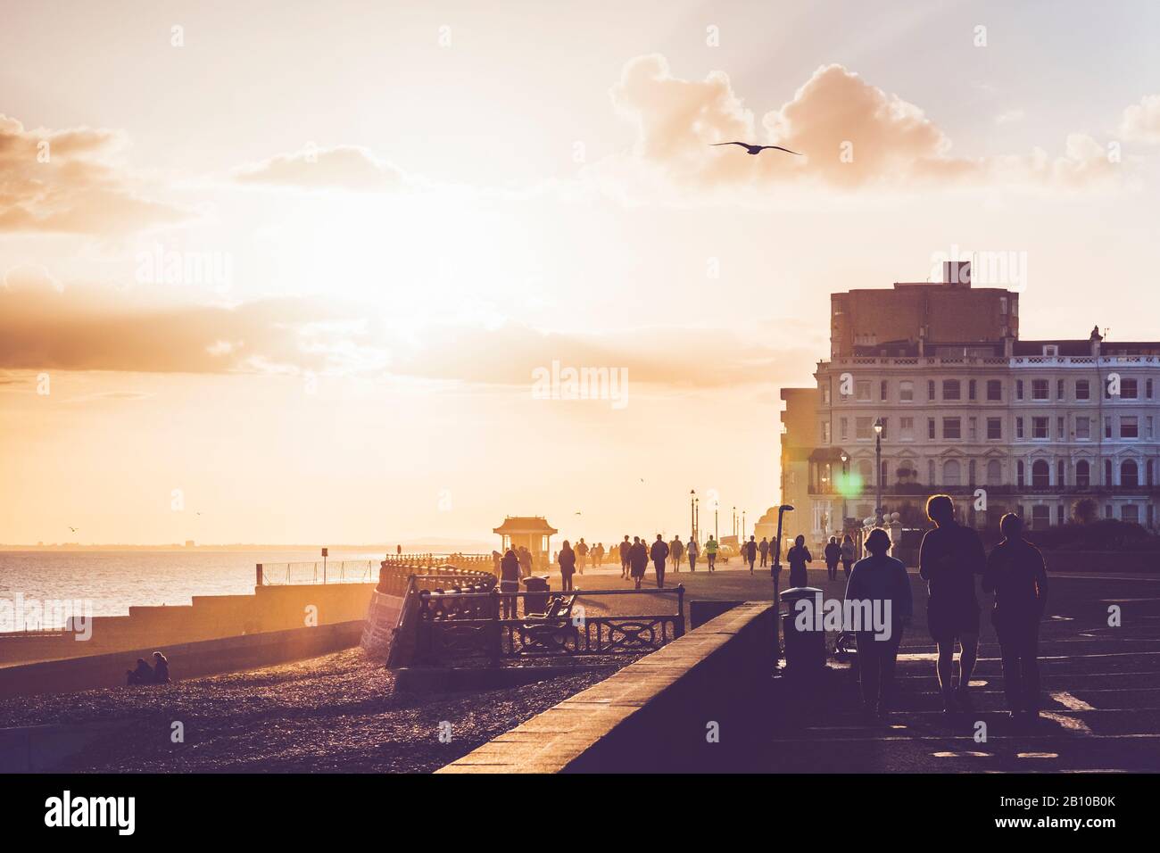 Brighton seafront and promenade hi-res stock photography and images - Alamy