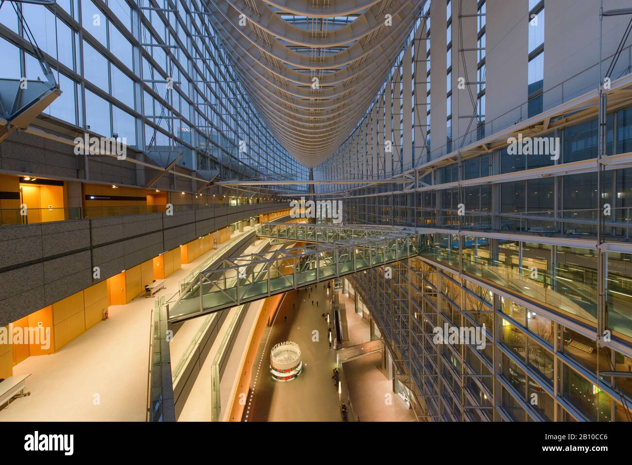 Interior structure of international building hi-res stock photography ...