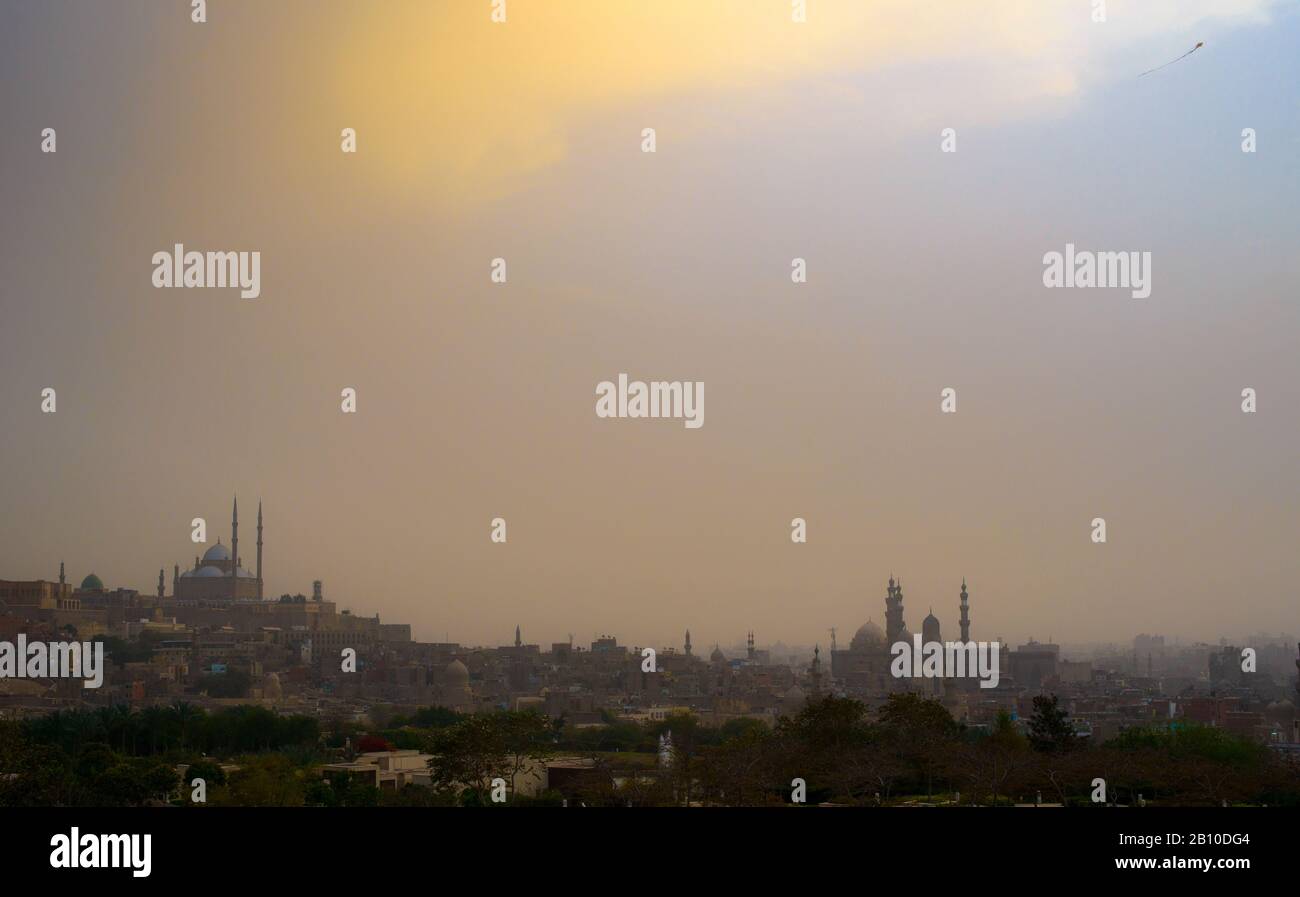 Cairo at sunset hi-res stock photography and images - Alamy