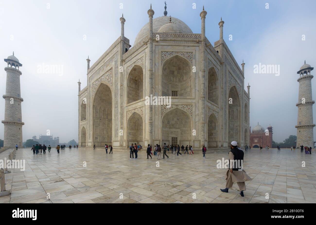 Taj mahal day light hi-res stock photography and images - Alamy