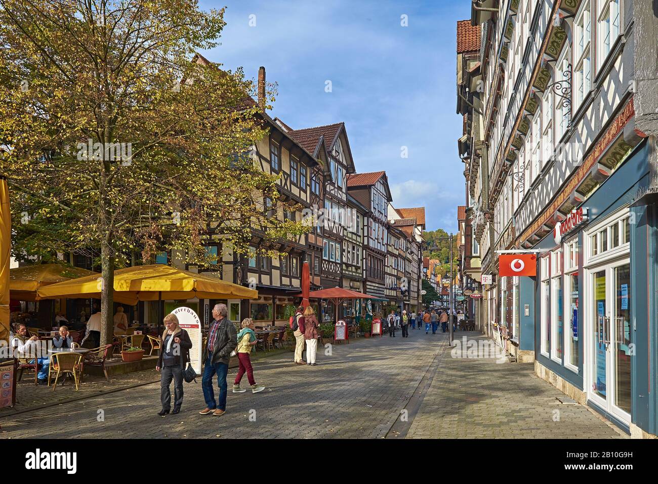 Old german street hi-res stock photography and images - Alamy