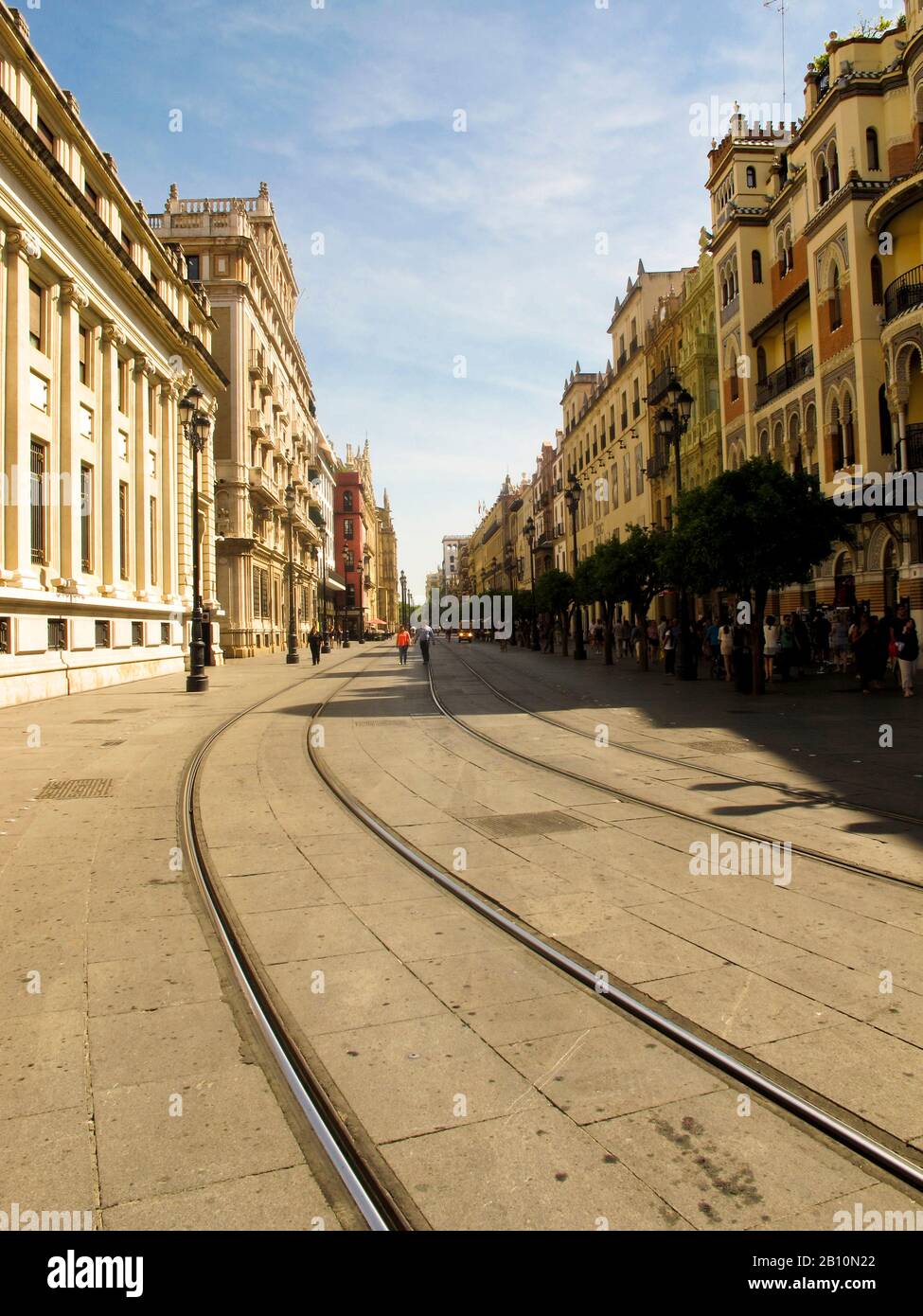 Seville street scene hi-res stock photography and images - Alamy